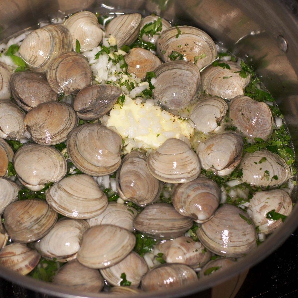 Clams Mariniere | REMCooks